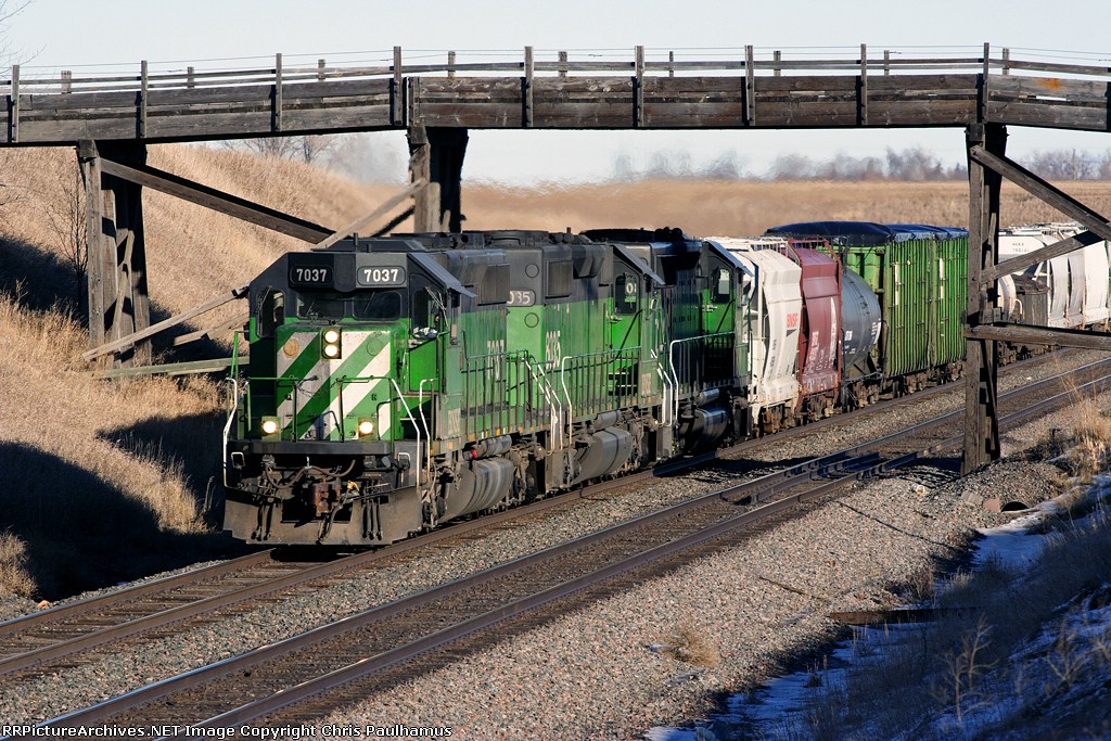 BNSF 7037